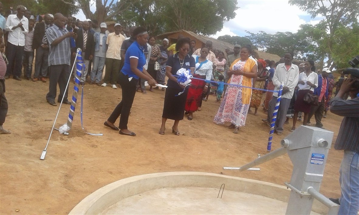 INSS oferece furo de àgua a população de Marrupa – INSS – Instituto ...