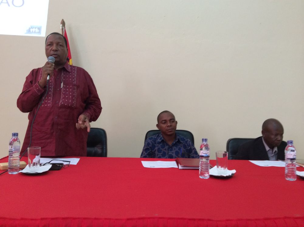 M-Contribuição divulgado aos contribuintes e beneficiários em Angoche ...