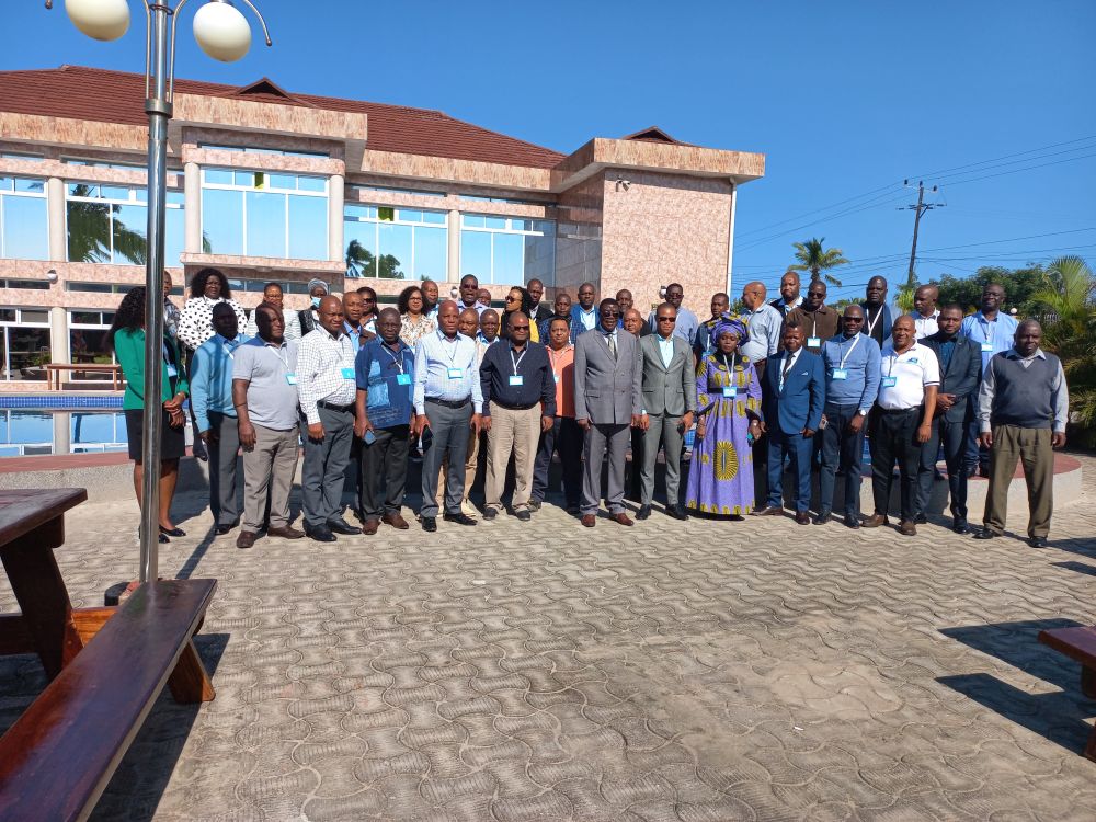 Zambézia e Maputo reúnem quadros do INSS para abordar aposentação ...