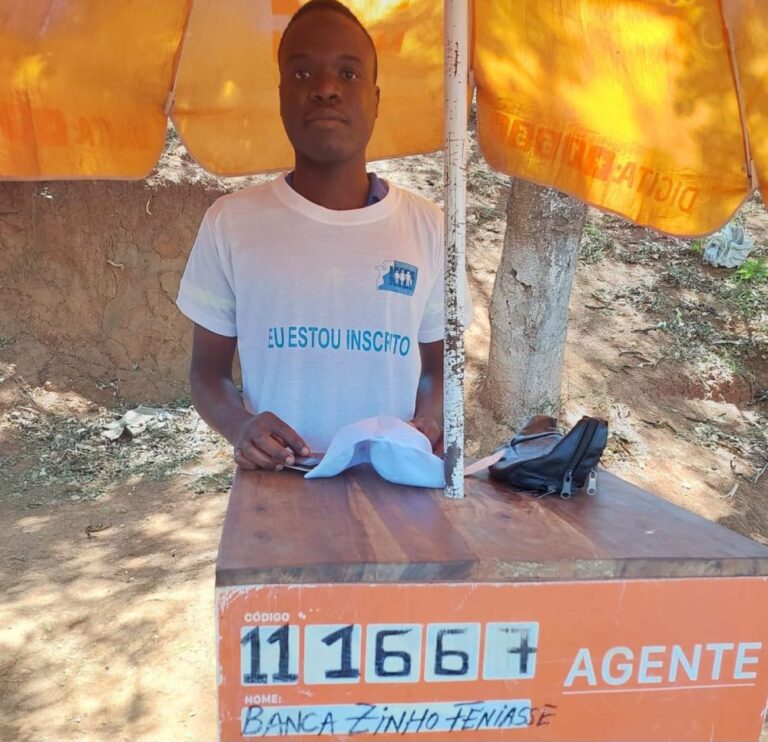 Agentes de M-Pesa e E-Mola em Gorongosa mobilizam-se para entrar na ...